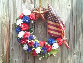 Easy Patriotic Wreaths for Labor Day Holiday