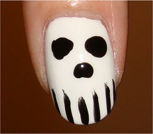 Beautiful 'Day of the Dead' Nail Art Designs