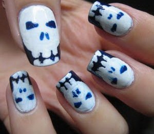 Beautiful 'Day of the Dead' Nail Art Designs