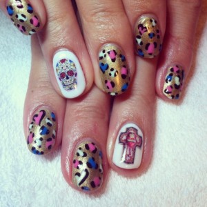 Beautiful 'Day of the Dead' Nail Art Designs