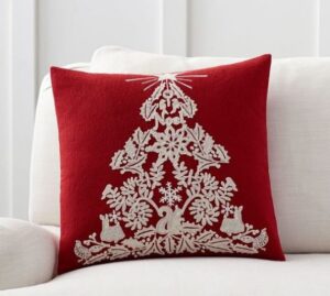 Gorgeous Handmade Christmas Pillow Inspiration