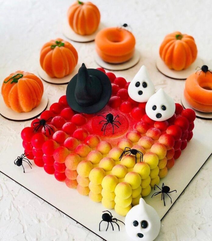 Halloween Creative Cake-Decorating Ideas