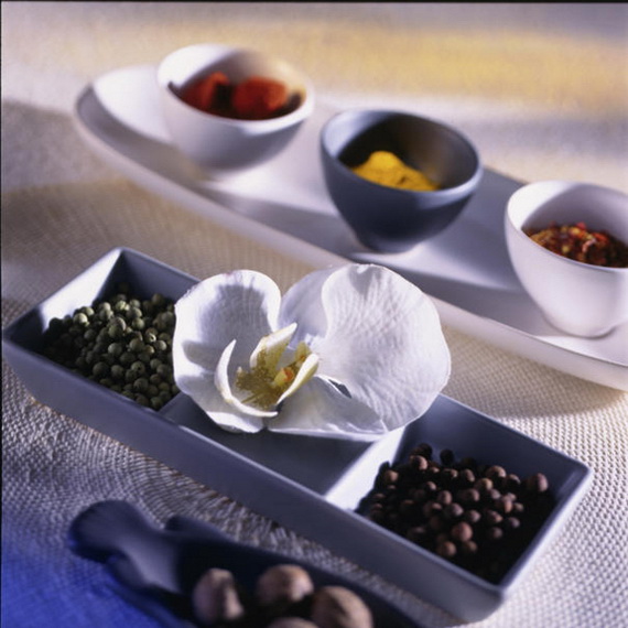 Spice Up Your Holiday Décor… Herbal Decorating Make Great Seasonings