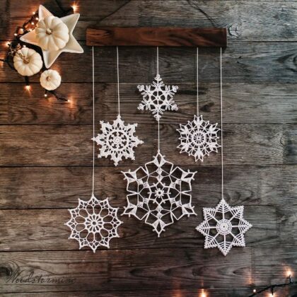 50 Creative Christmas Snowflake Decorating Ideas