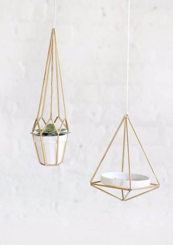 Ideas of How to Recycle Plastic Straws - family holiday