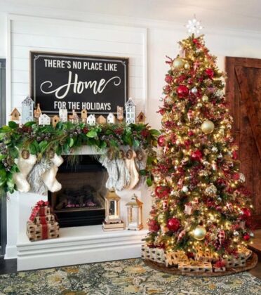 The Best Places to Put Up a Christmas Tree at Home13 visual ideas ...