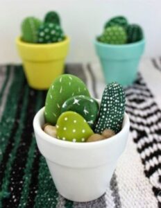 Beautiful and simple DIY stone crafts: natural and elegant decoration ...