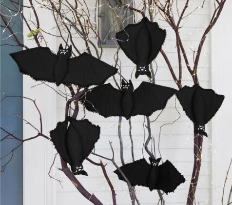 Affordable bat decorations for Halloween: DIY ideas and tips - family ...